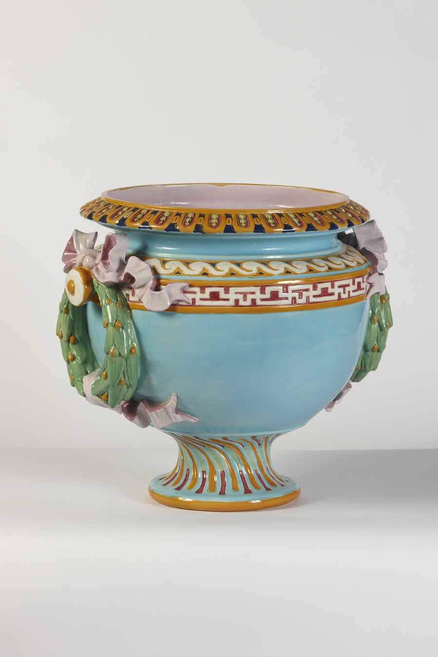 Cache-pot par la Manufacture de Minton, vers 1870 | Paul Bert Serpette